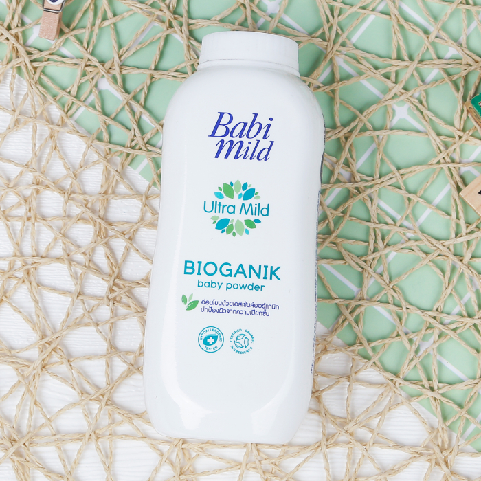 Phấn rôm Babi Mild Bioganik xanh 180ml - Kids Plaza
